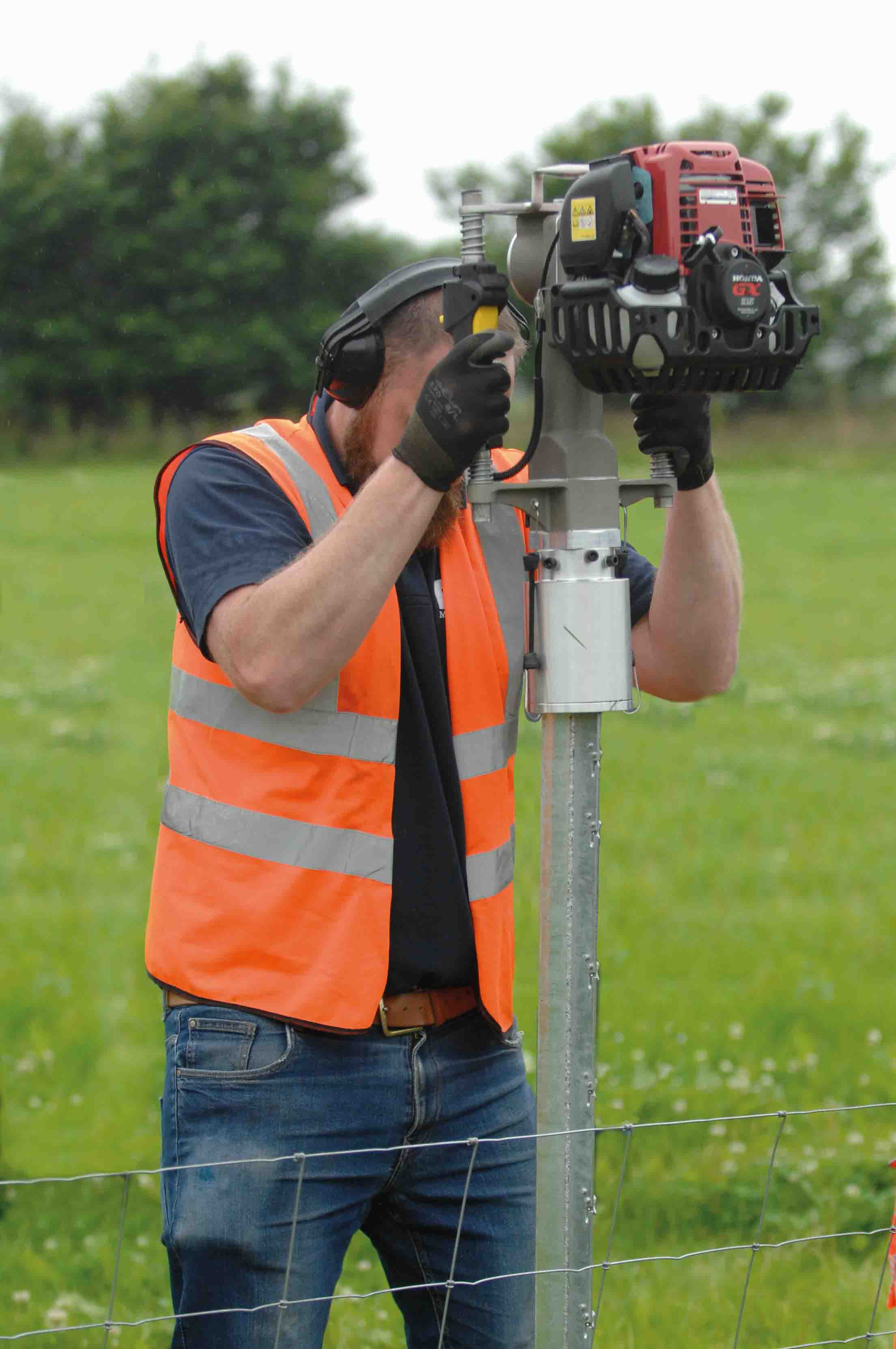 The Clipex Fence Bundle - Easy Petrol Post Driver